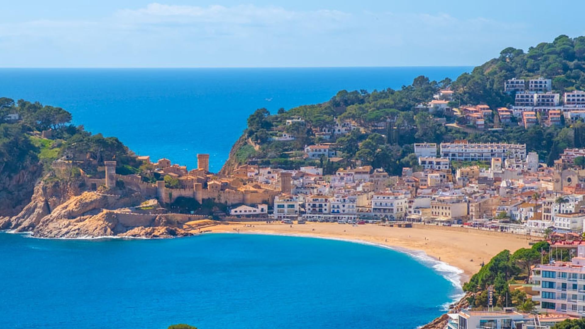 El pueblo medieval de Girona que enamoró a Ava Gardner y conquistó a Marc Chagall | Mujerhoy